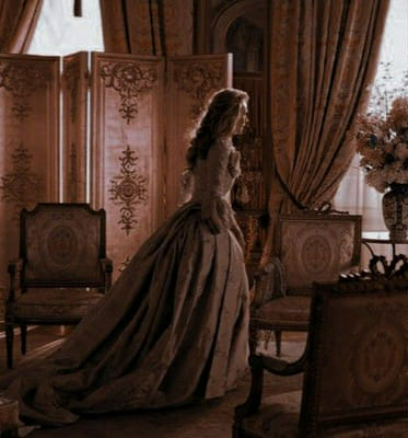 Pick Royalcore Things for a Royalcore Bedroom - Quiz