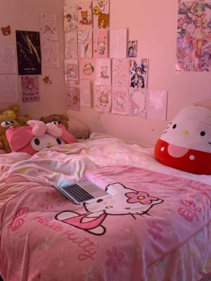 Go on a Hello Kitty themed playdate and get a random ending! [Kinda ...