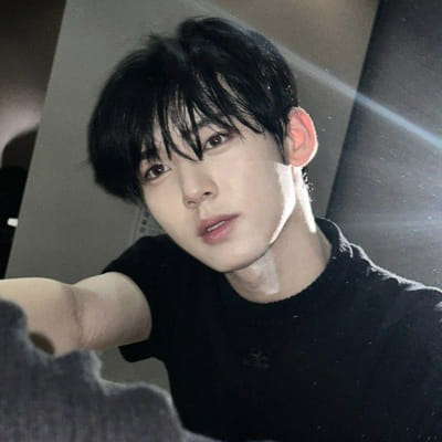 Part 7 k-pop idol life: Fansign - Quiz | Quotev