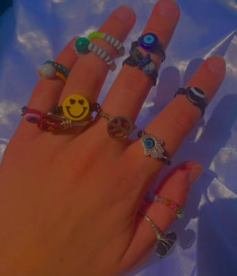 Make your own outfit and get a SL pfp•• - Quiz | Quotev