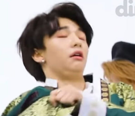 Choose a cursed SKZ photo and get a SKZ meme! - Quiz | Quotev