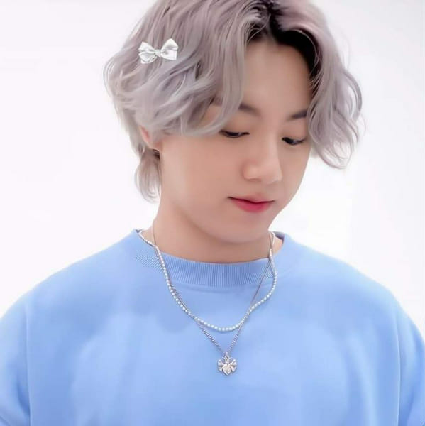 Bubbles. Slayeon eating iconic Speculoos | Quotev