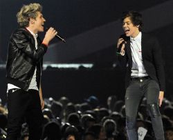 One direction brought on stage - Quiz | Quotev
