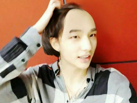 Pick some cursed Stray Kids images and get an ATEEZ member! - Quiz | Quotev