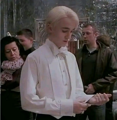 What would Draco Malfoy do if he saw you crying - Quiz | Quotev