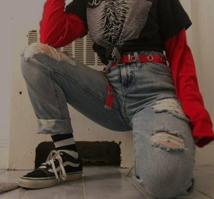 Make your own outfit and get a SL pfp•• - Quiz | Quotev