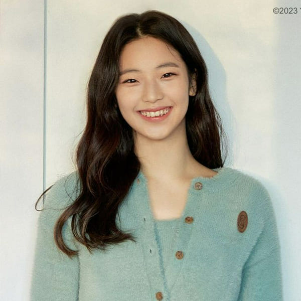 Your life as an idol - Your first (mini) Album (part4) - Quiz | Quotev