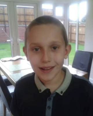 Can you guess the Dream SMP [+ James Marriott] by child photos of them ...