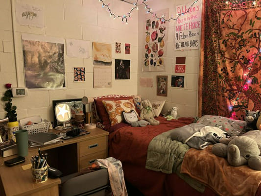 Which Character From The Sex Lives Of College Girls Are You Quiz Quotev