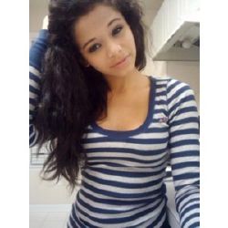 Aj lee and cm punk daughter