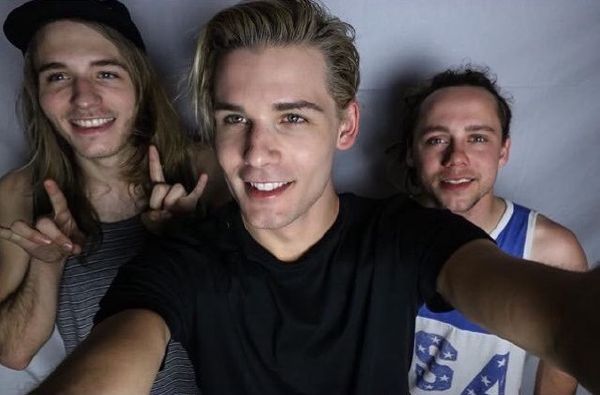 Do you know the band i see stars? - Test