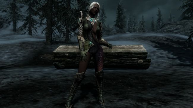 Luna's New Outfit - Survey