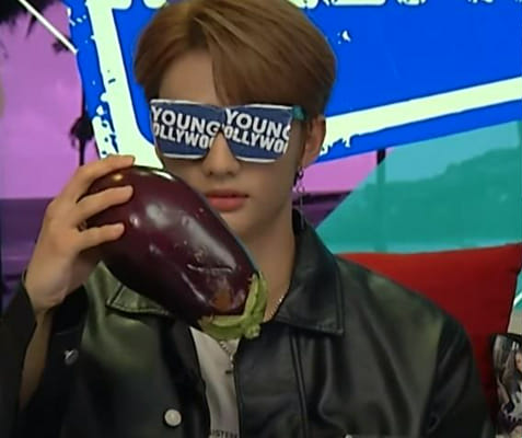 Pick some cursed Stray Kids images and get an ATEEZ member! - Quiz | Quotev