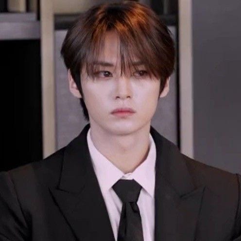 What kpop idol should I draw? - Poll | Quotev