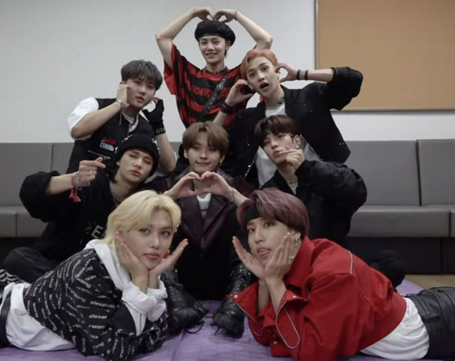 Choose random things and get a skz member to date :) - Quiz | Quotev