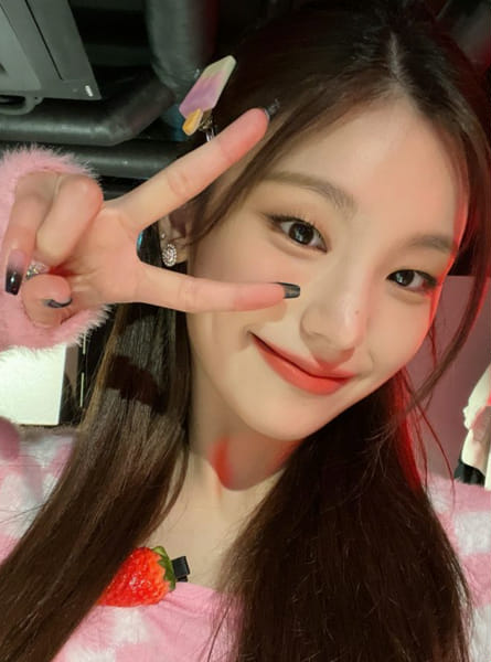 Pov You Are A Kpop Idol Scandal Quiz Quotev