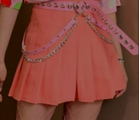 Make your own outfit and get a SL pfp•• - Quiz | Quotev