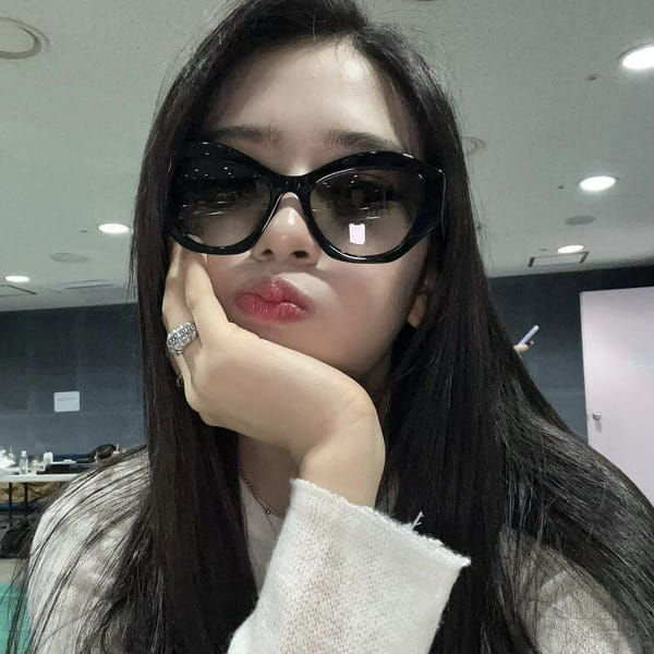 Pov You Re A K Pop Idol Quiz Quotev