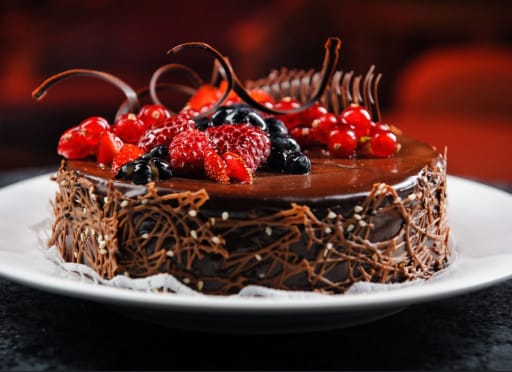 Choose some cakes and I'll give you a KOTLC character - Quiz | Quotev