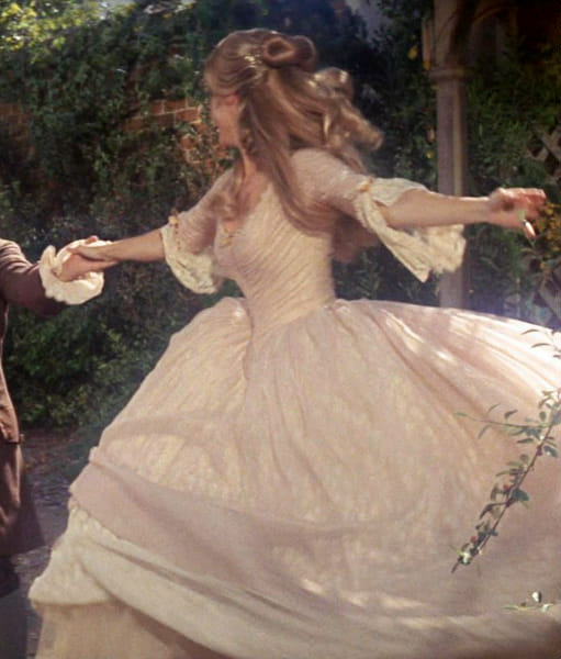 plan out an outfit and I'll tell you which Disney princess you are ...