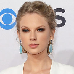 Which CELEBRITY do you look most like? - Quiz | Quotev