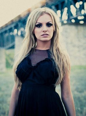 do you know Alexandra Stan lyrics? - Test | Quotev
