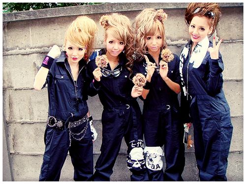 Ora Ora Gyaru | Which Gyaru Fashion substyle is perfect for you ...