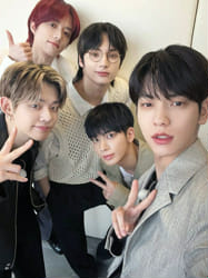 Become the 6th female member of TXT and see your k-pop best friend ...