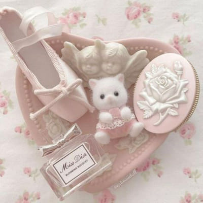 Answear Questions, Get a Pink Aesthetic - Quiz | Quotev