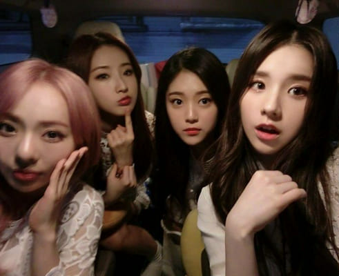 Guide to stanning Loona