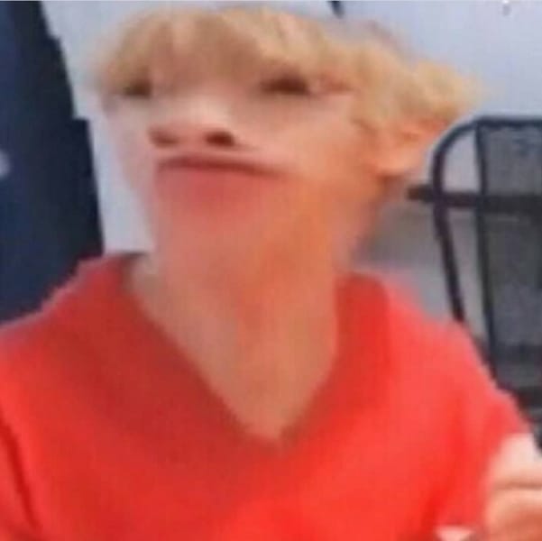 Choose a cursed SKZ photo and get a SKZ meme! - Quiz | Quotev